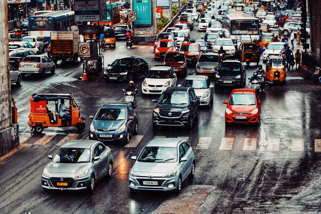 Ecco cosa significa essere imbottigliati nel traffico (letteralmente ...